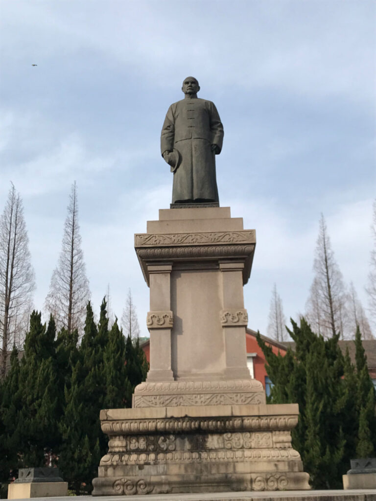 Shanghai’s Sun Yat-sen Statue « Historic Shanghai